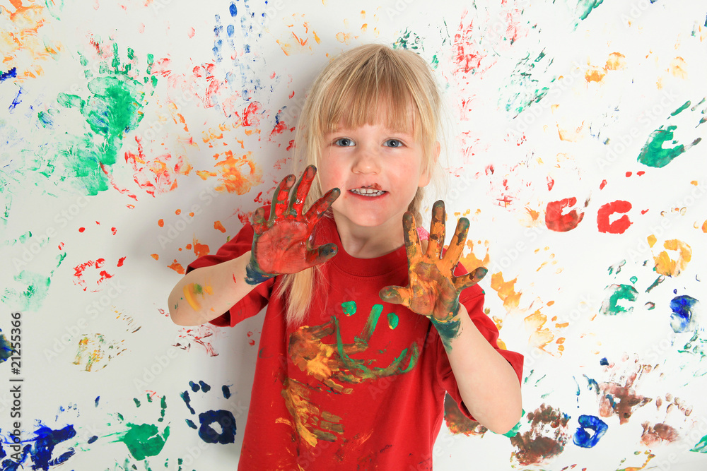 Kinder beim Malen Stock Photo | Adobe Stock