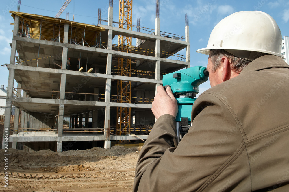 Engineers Transit Level