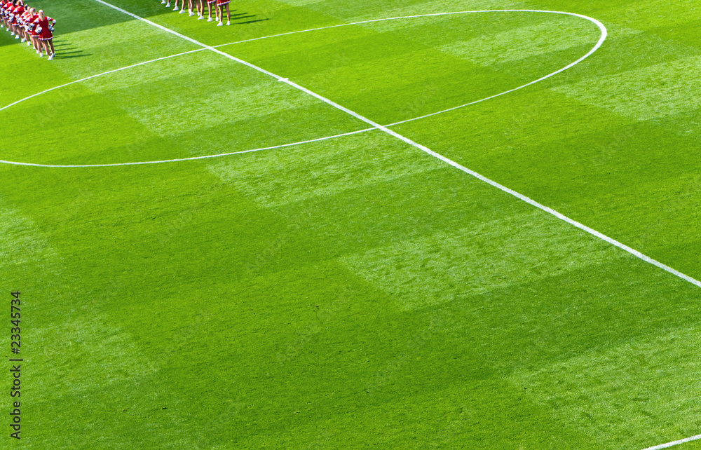 Fußballfeld, Anstoßpunkt, Mittelkreis Stock-Foto | Adobe Stock