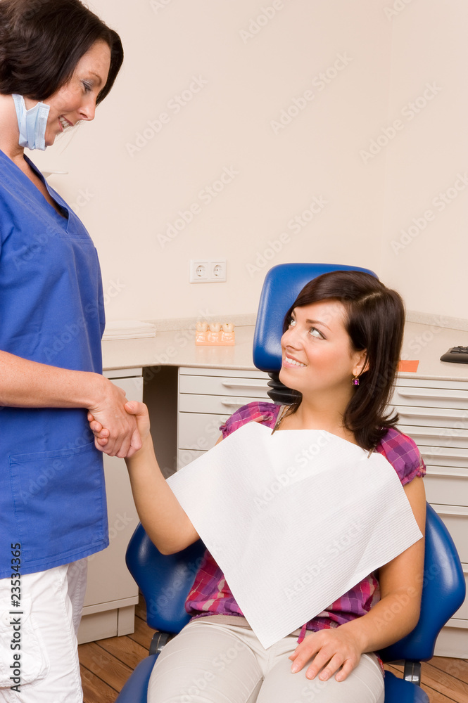 Zahnarzt Stock-Foto | Adobe Stock