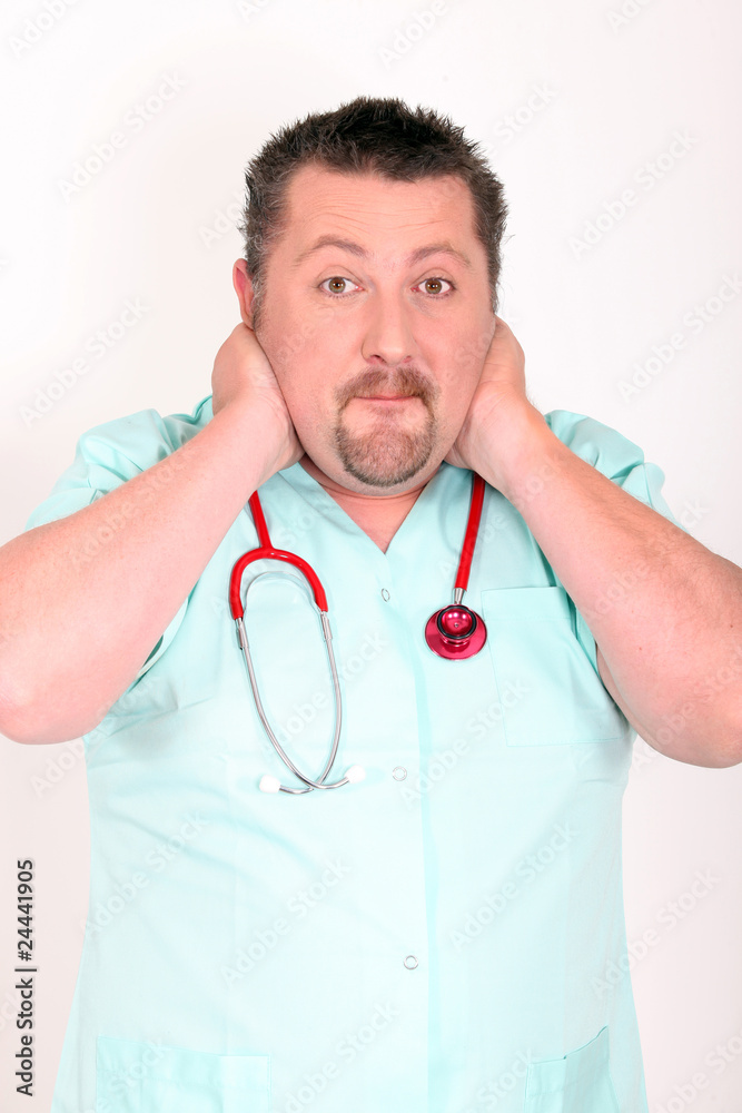 Portrait d'un médecin avec un stéthoscope Photos | Adobe Stock