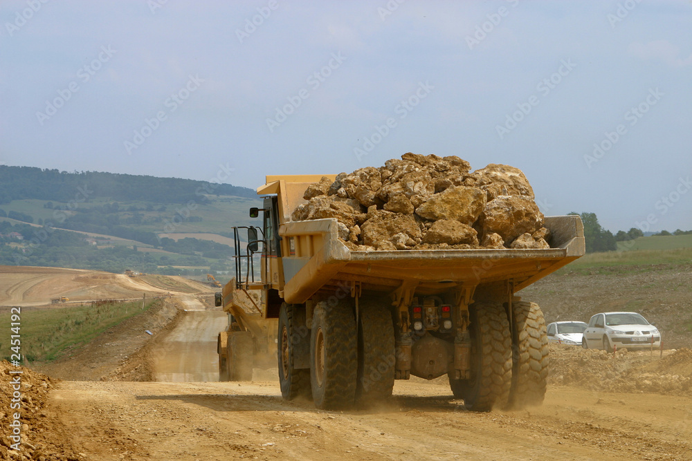 Scrapper lors de la construction de la LGV Est Stock Photo | Adobe Stock