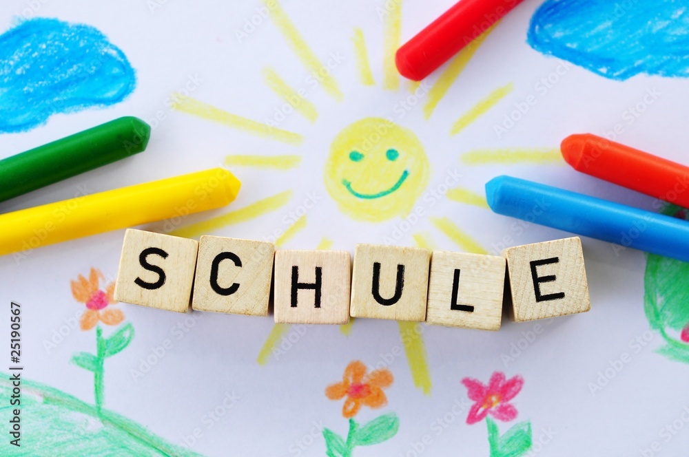 Malen in Schule Stock-Foto | Adobe Stock
