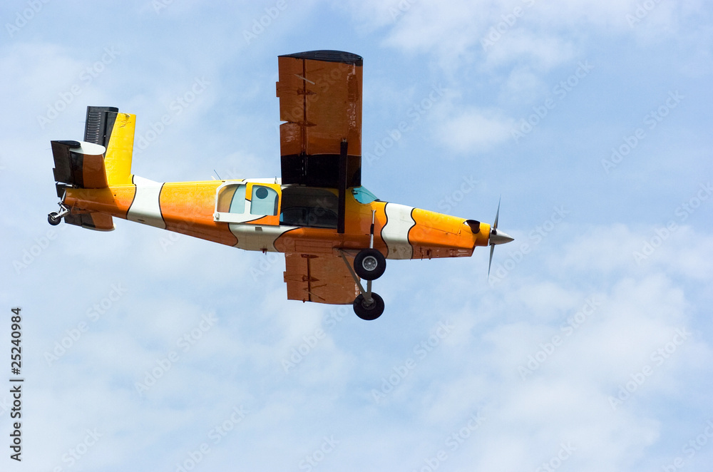 avion pour parachutisme 2 Photos | Adobe Stock