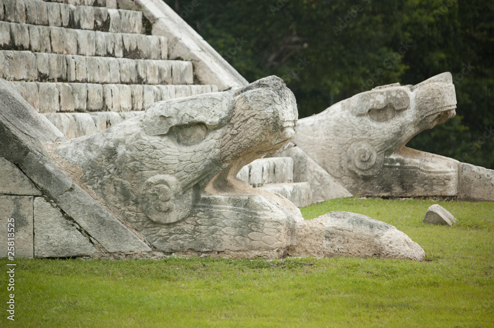 Snake Heads, El Castillo Temple, Chichen Itza, Mexico Stock Photo ...