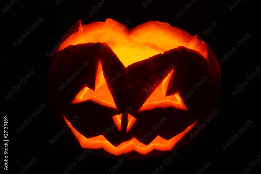 gruseliger halloween kürbis Stock-Foto | Adobe Stock