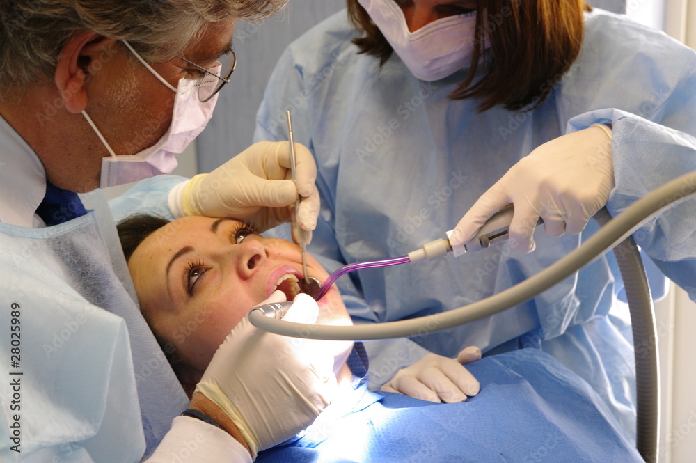 operazione denti Stock Photo | Adobe Stock
