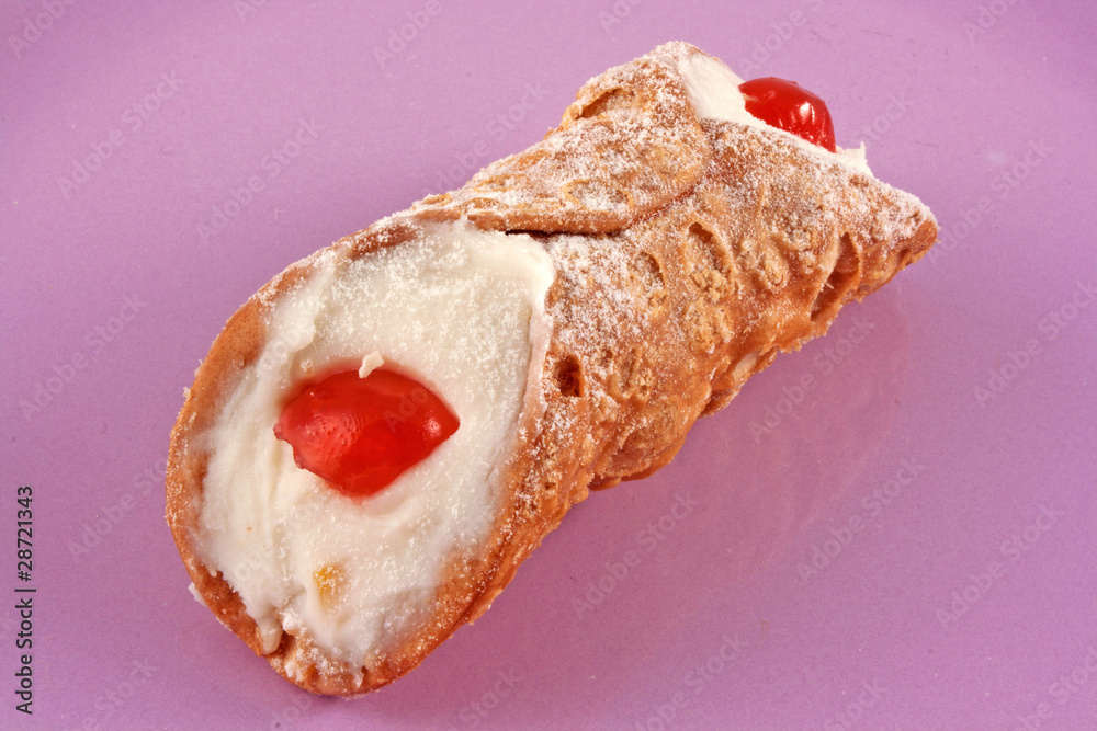 Cannolo siciliano Stock Photo | Adobe Stock