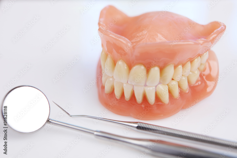 Foto de zahnarzt,instrumente,gebiss do Stock | Adobe Stock