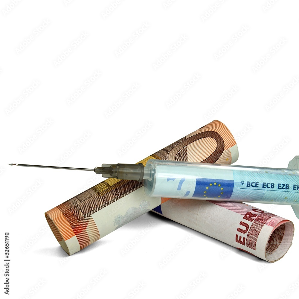 Finanzspritze Euros Ausschnitt Stock-Foto | Adobe Stock