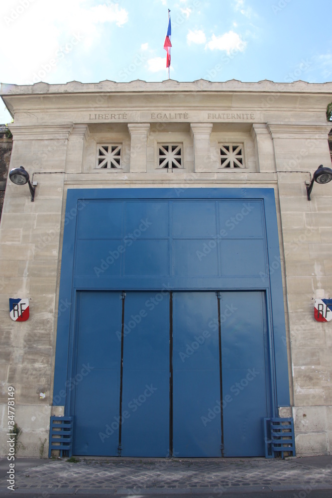 Porte d'entrée de la prison de la Santé à Paris Stock Photo | Adobe Stock