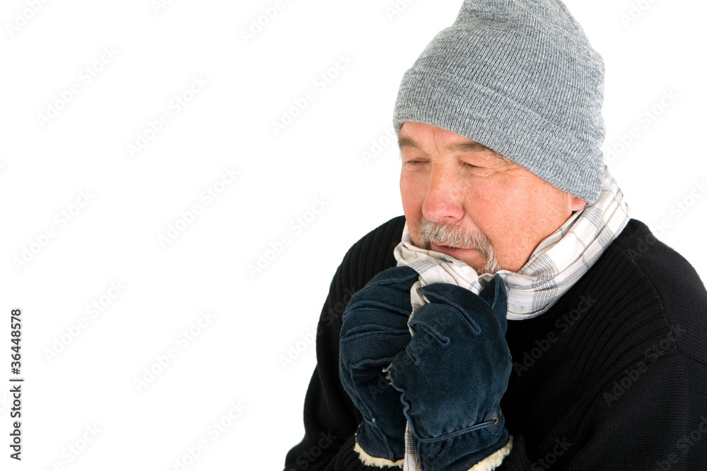 Mann friert Stock-Foto | Adobe Stock