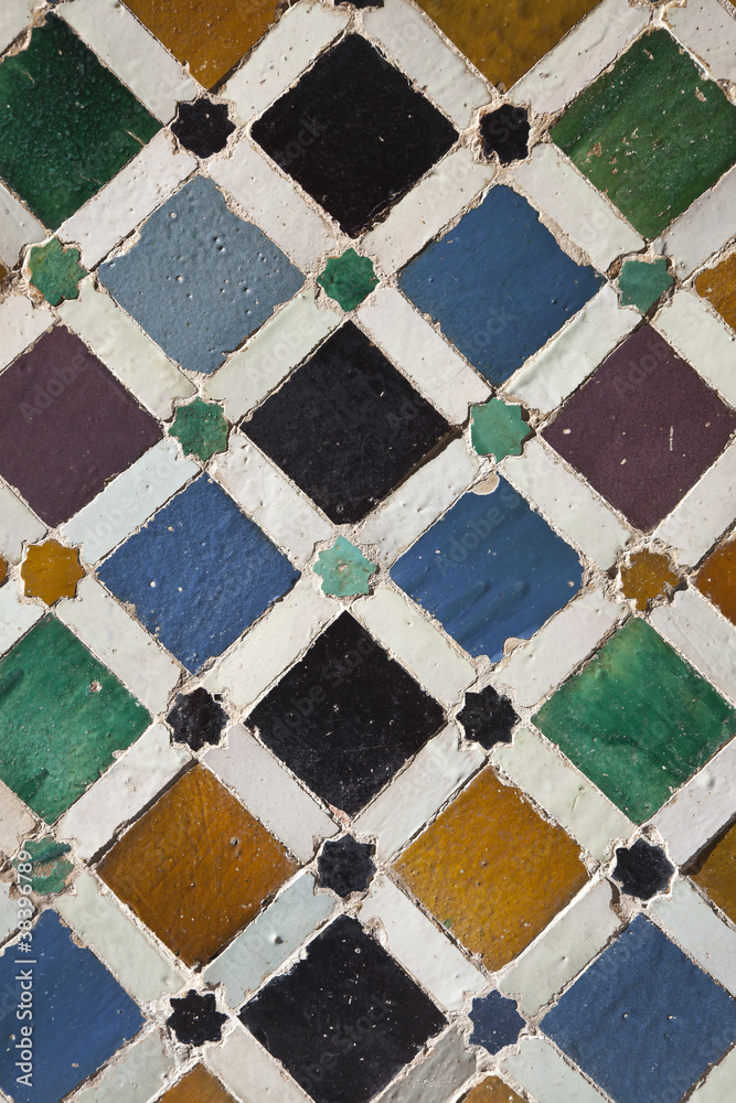 Azulejos en La Alhambra de Granada foto de Stock | Adobe Stock