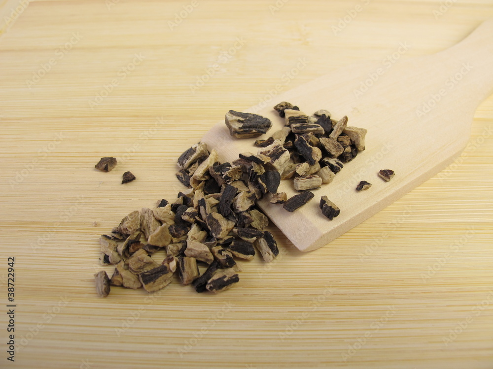 Beinwellwurzelstock, Symphyti radix Stock-Foto | Adobe Stock