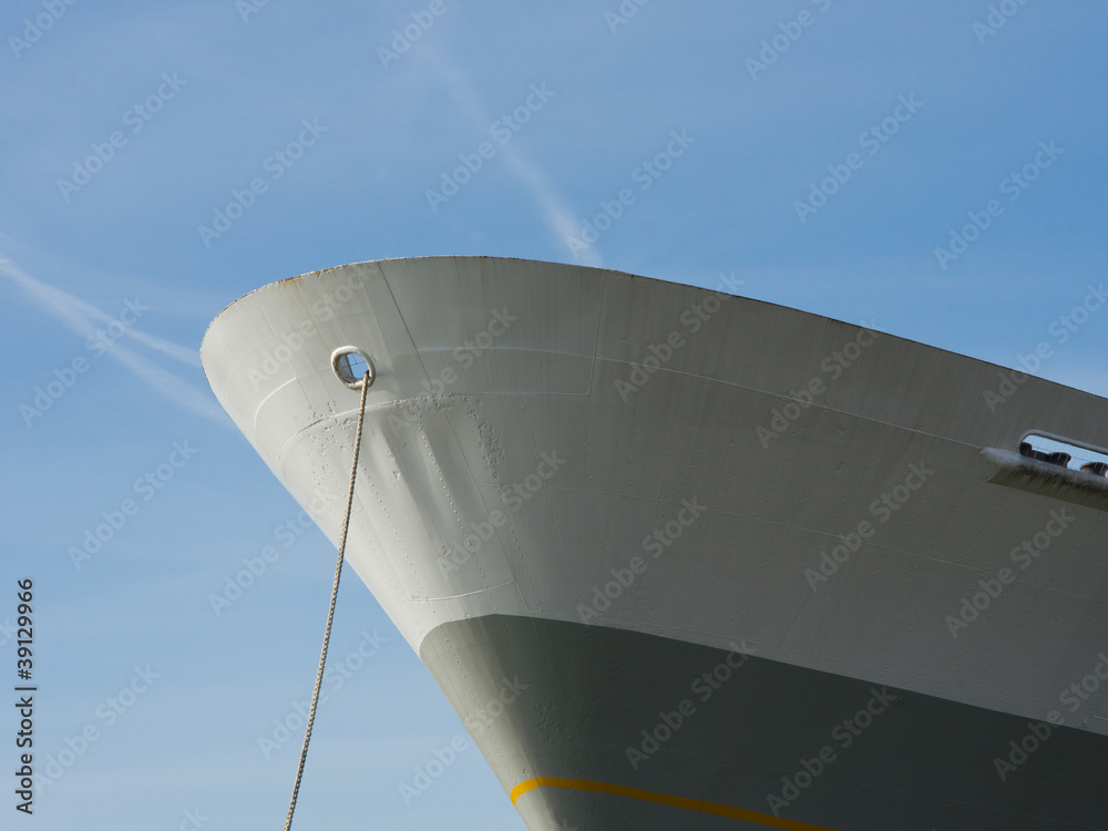 mooring a ship with a rope Stock Photo | Adobe Stock