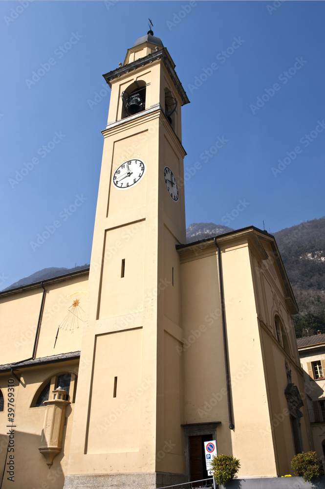 LAGLIO _ LAGO DI COMO _ CHIESA DI SAN GIORGIO Stock Photo | Adobe Stock