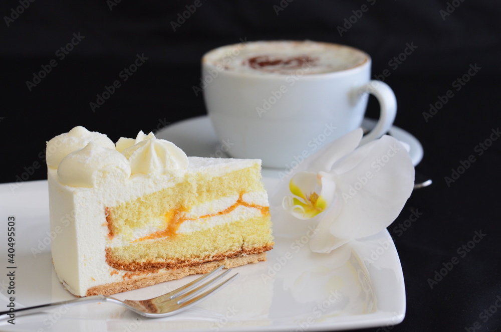 Kaffee und Kuchen Stock-Foto | Adobe Stock