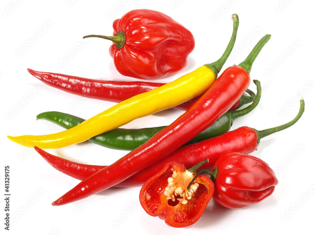 Verschiedene Chilisorten Stock-Foto | Adobe Stock