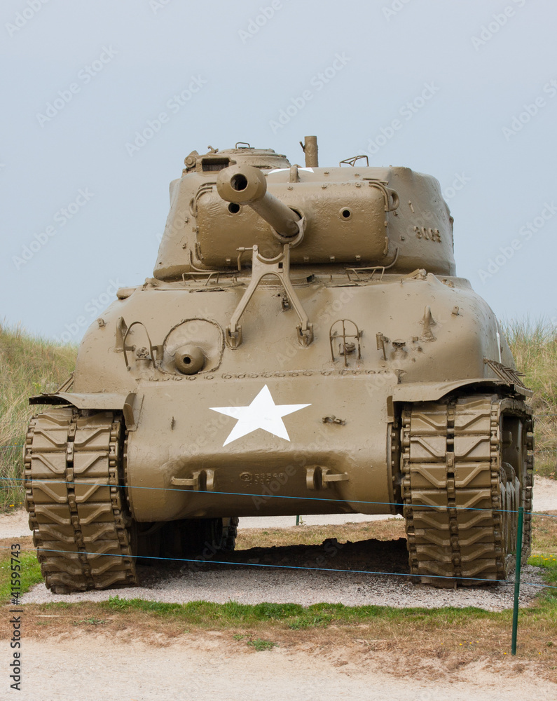 Tank Sherman exposé à Utah Beach Stock Photo | Adobe Stock
