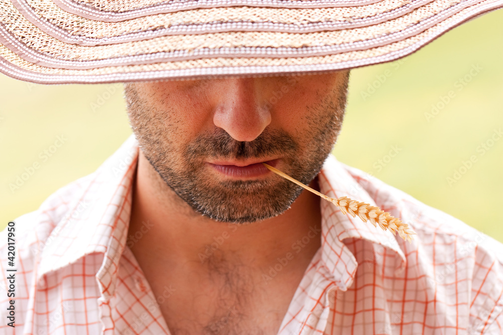 mann mit hut Stock-Foto | Adobe Stock