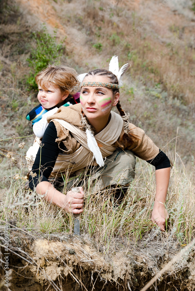 Red Indian girl in the image with your kid to hunt for prey Stock Photo ...