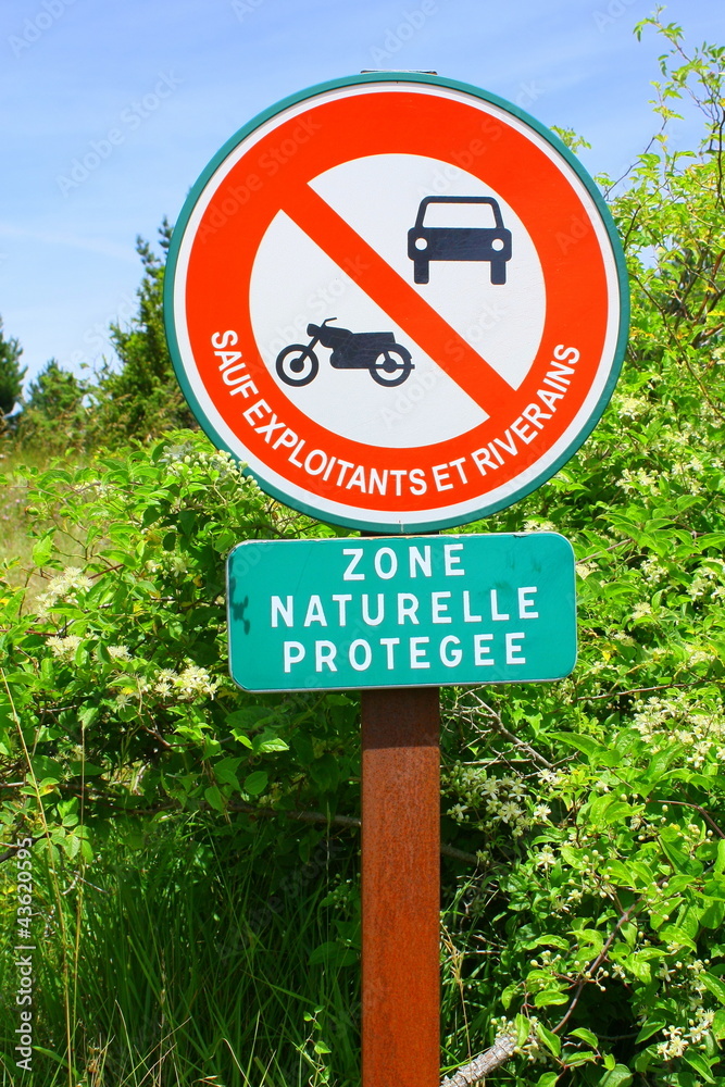 panneau,zone naturelle protégée Photos | Adobe Stock