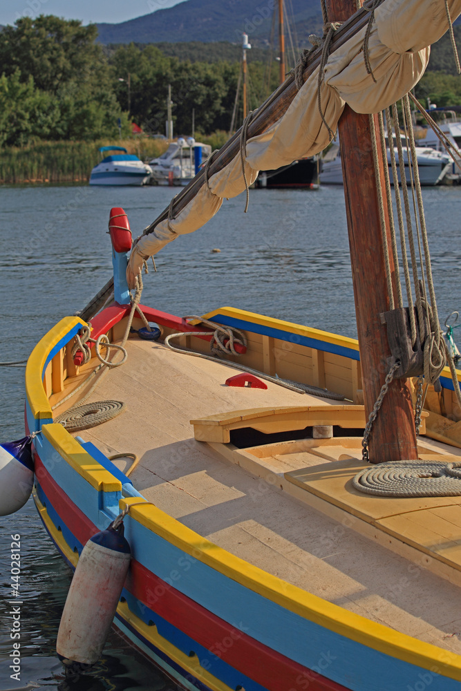 Barque catalane Photos | Adobe Stock