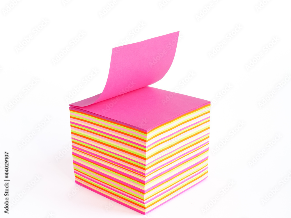 hojas de notas de colores foto de Stock | Adobe Stock