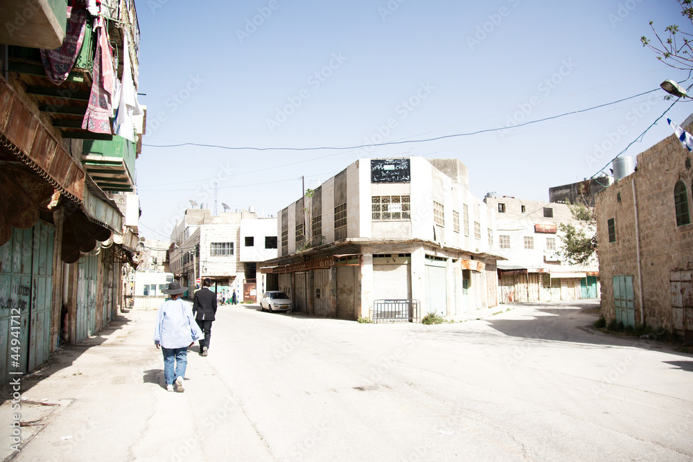 Hebron old city jewish qauter streets between jews and arabs Stock ...