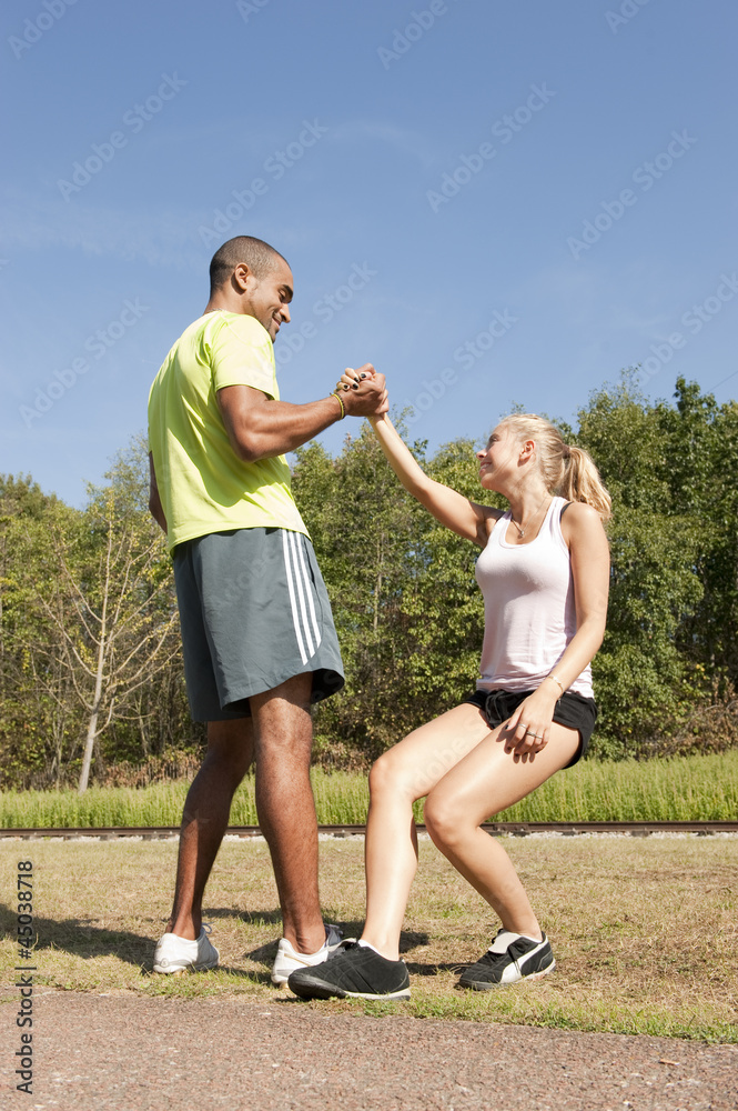 Sport au parc - se relever après une chute Stock Photo | Adobe Stock