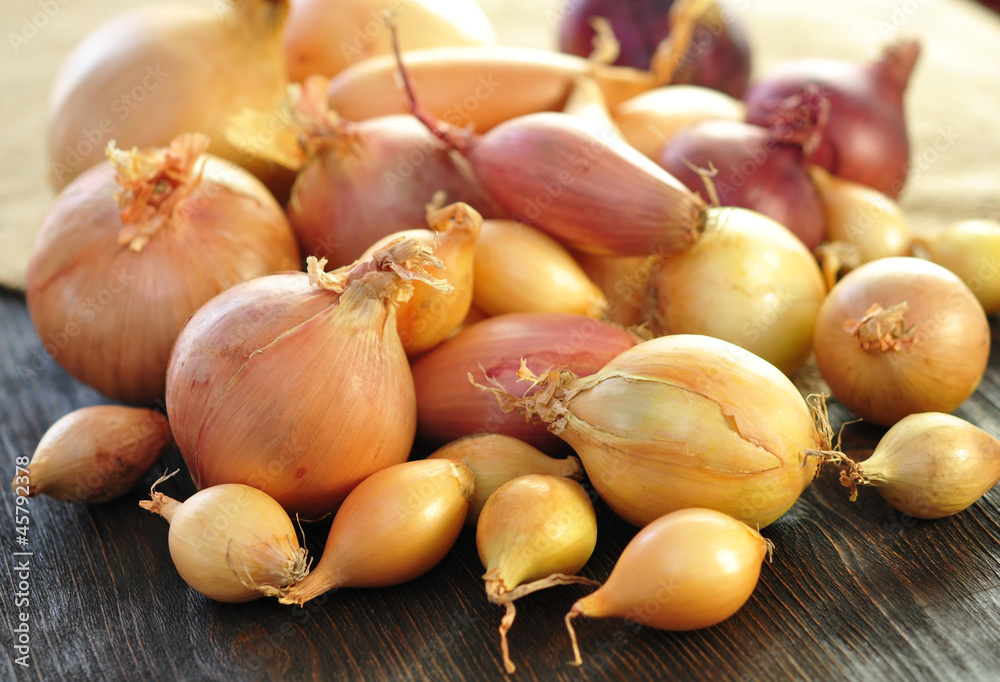 Schalotten Stock-Foto | Adobe Stock