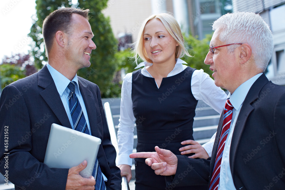 Geschäftsleute unterhalten sich Stock Photo | Adobe Stock
