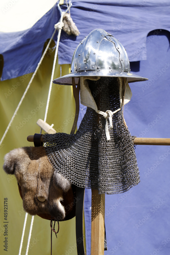 Ritterhelm Stock-Foto | Adobe Stock