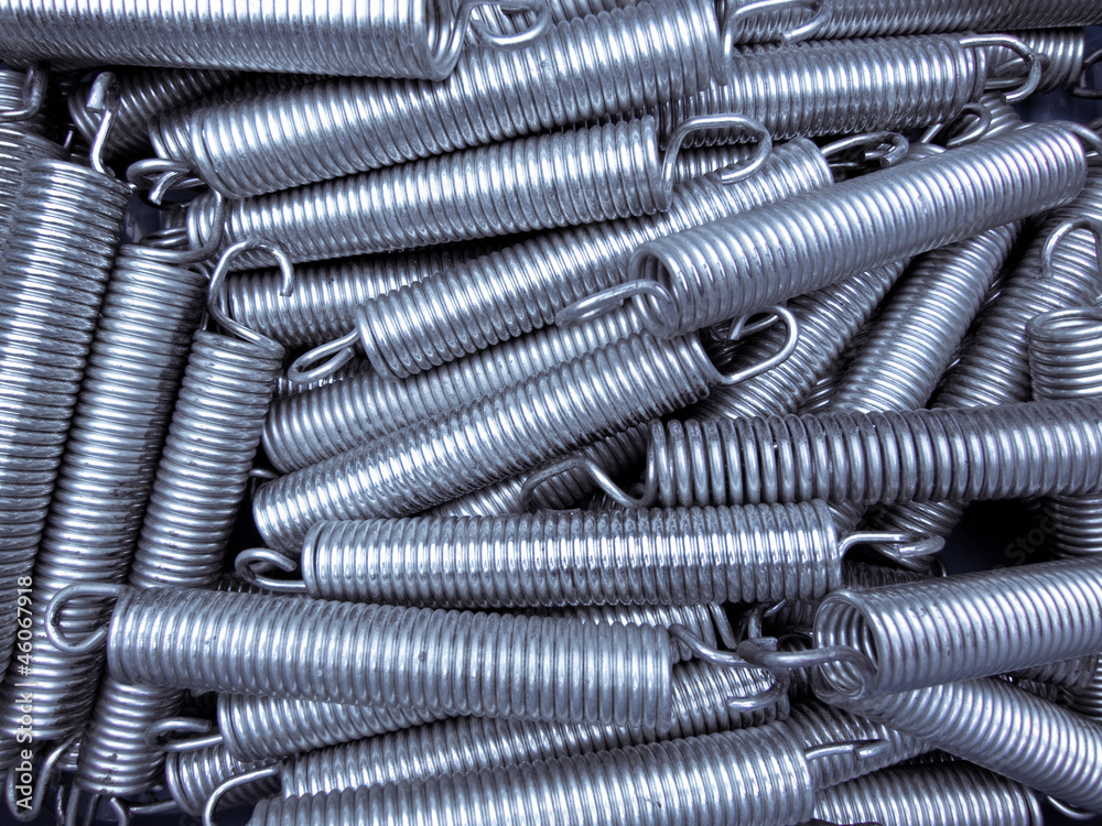 Stahlfedern Stock-Foto | Adobe Stock