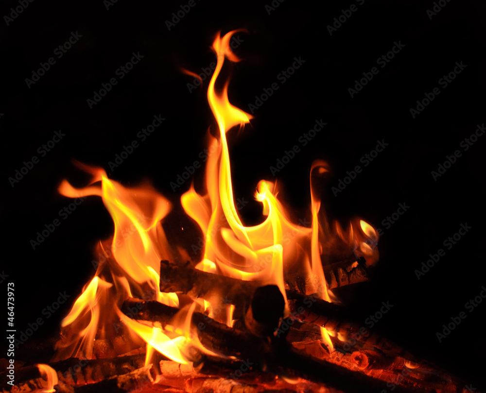 Lagerfeuer, offenes Feuer, Flammen, Glut Stock Photo | Adobe Stock