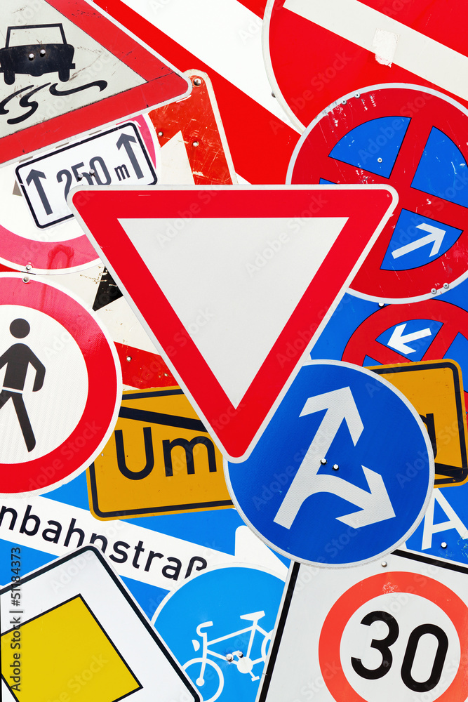 Collage von verschiedenen deutschen Verkehrszeichen Stock Photo | Adobe ...