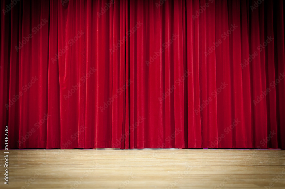 Roter Vorhang Stock-Foto | Adobe Stock