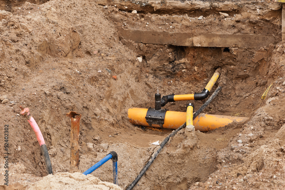 Arbeiten an der Gasleitung - neuer Hausanschluss Stock-Foto | Adobe Stock