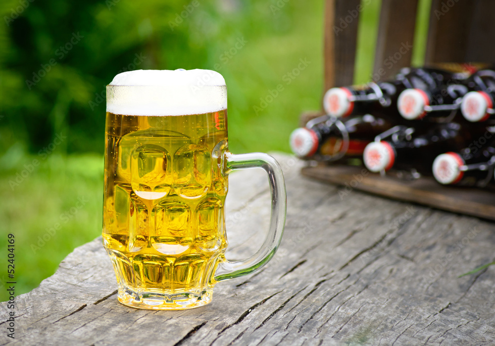 Bier im Garten Stock Photo | Adobe Stock