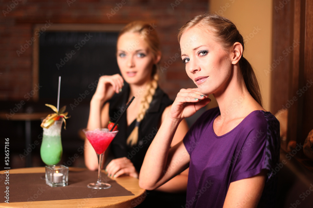 Frauen an der Bar Stock Photo | Adobe Stock