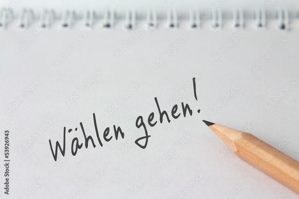 Notiz "Wählen gehen!" Stock-Foto | Adobe Stock