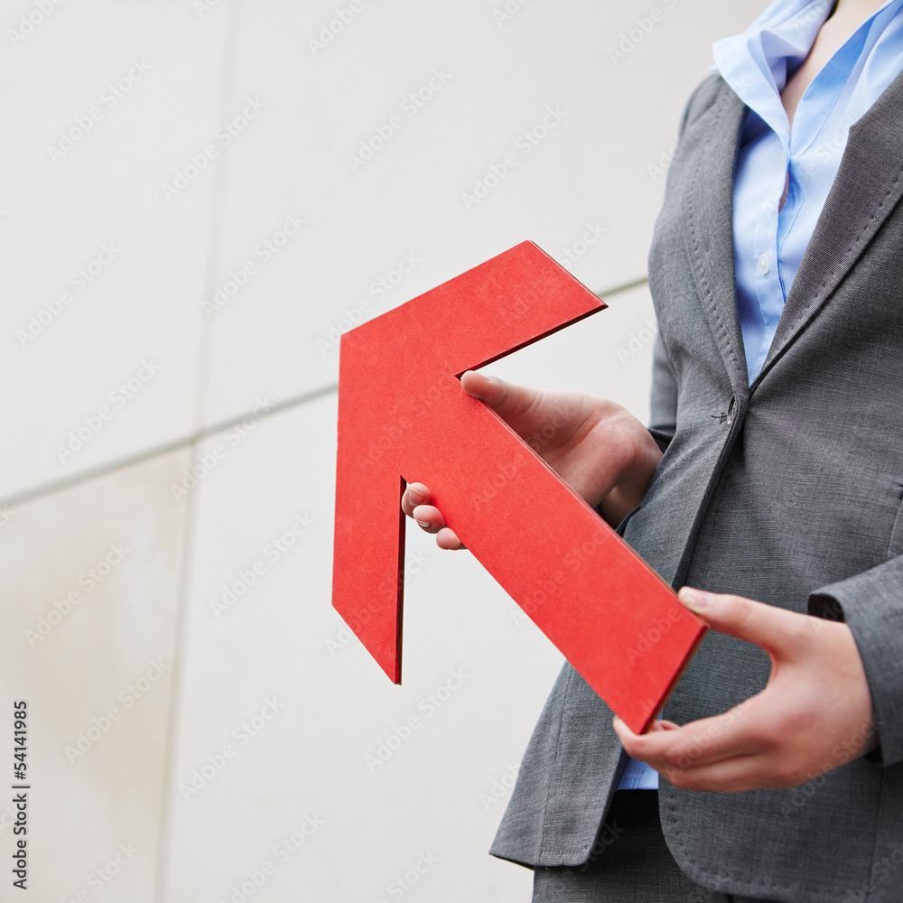 Roter Pfeil zeigt hoch Stock Photo | Adobe Stock