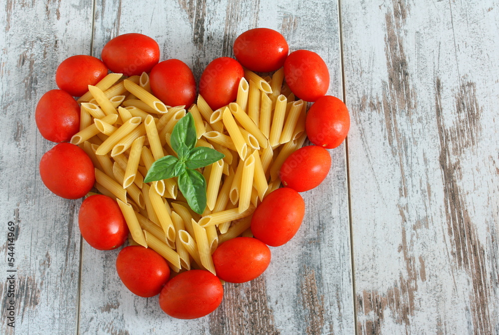 Foto Stock cuore di pasta | Adobe Stock