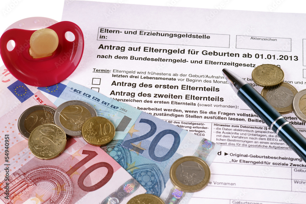 Antrag auf Elterngeld Stock-Foto | Adobe Stock