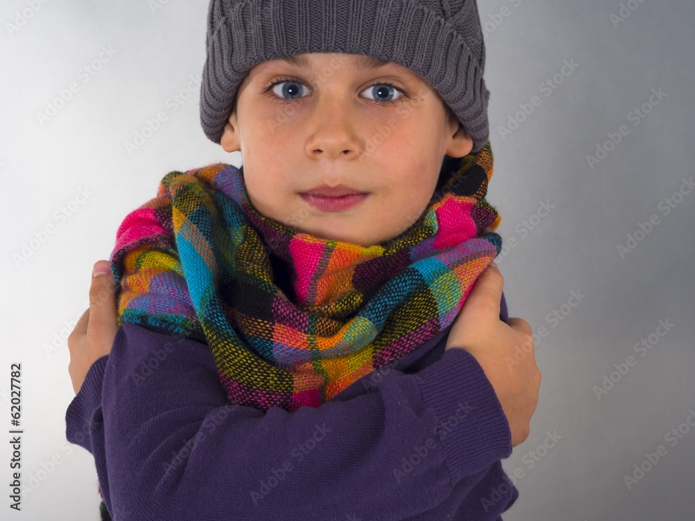 freezing boy foto de Stock | Adobe Stock