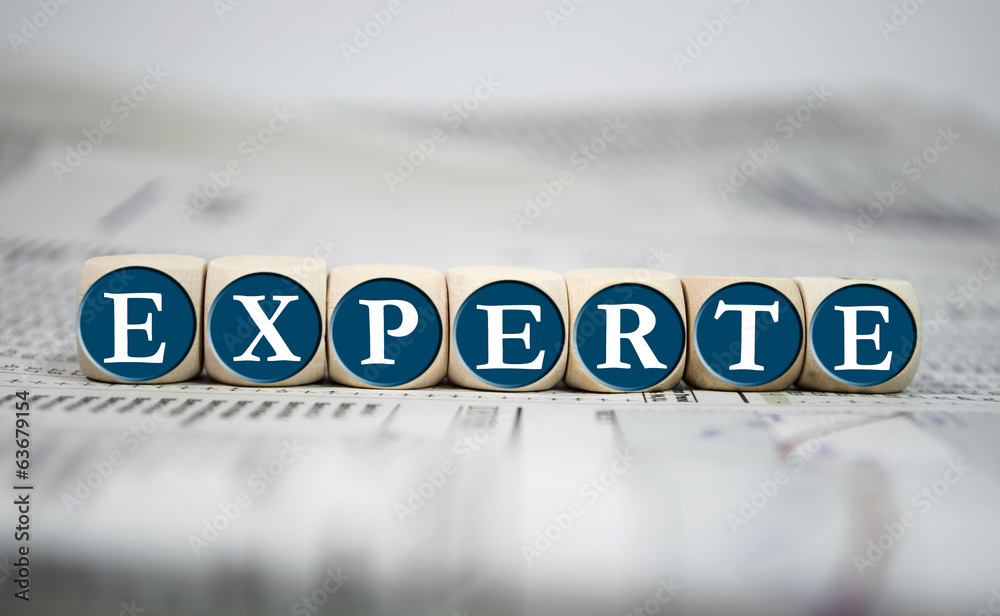 Würfel in Blau mit EXPERTE Stock-Foto | Adobe Stock