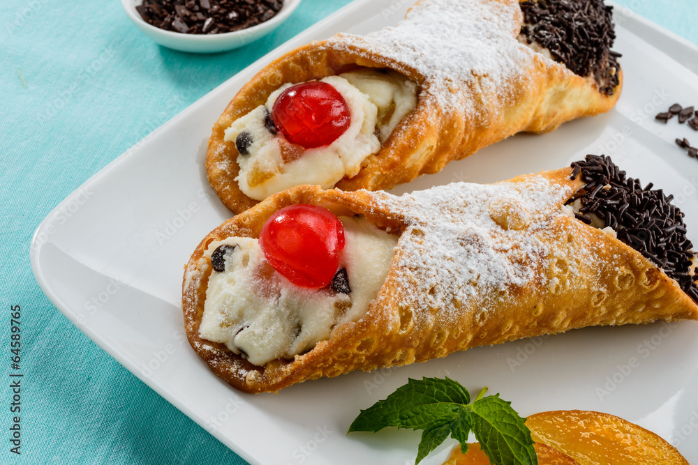 Cannoli siciliani, close-up Stock Photo | Adobe Stock