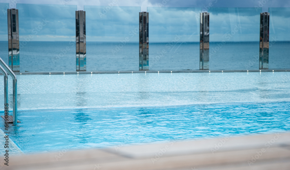 Infinity-Pool Stock Photo | Adobe Stock