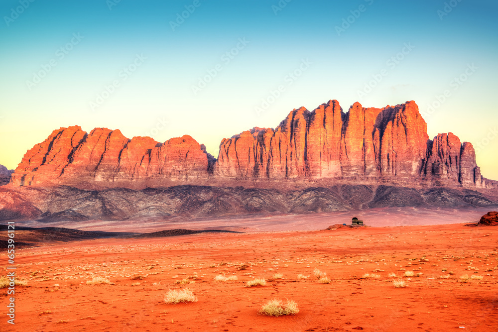 Jebel Qatar Mountain in Wadi Rum, Jordan at early-morning Stock Photo ...