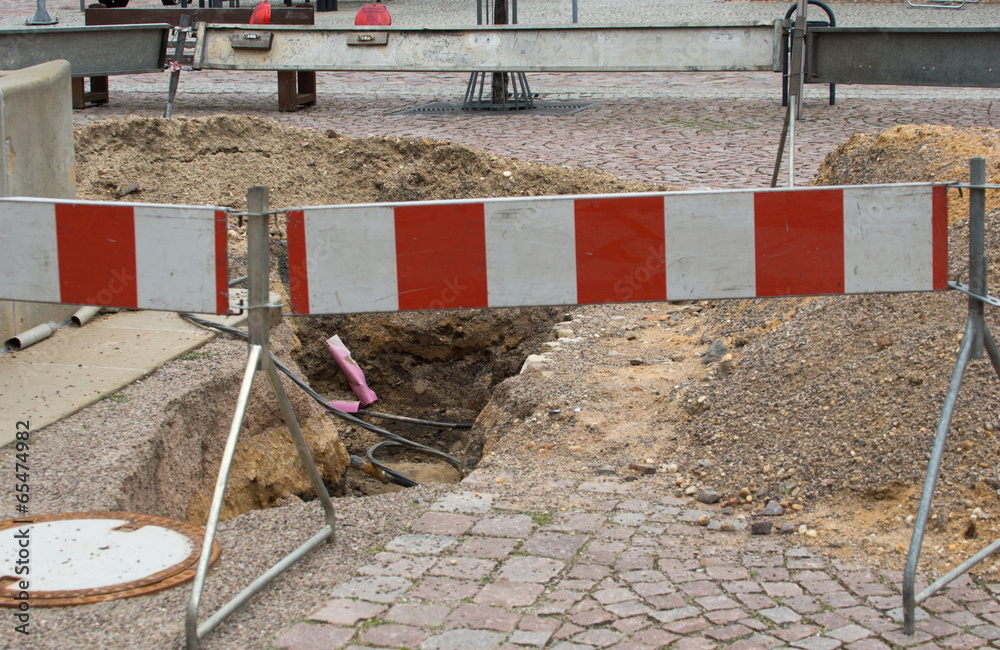 Absperrung an einer Baustelle Stock-Foto | Adobe Stock